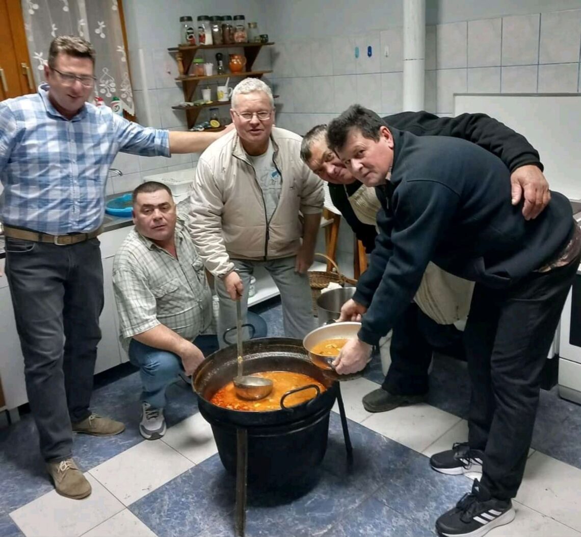 Tradičný už 60. Rybací bál v Erdevíku - Hlas ľudu